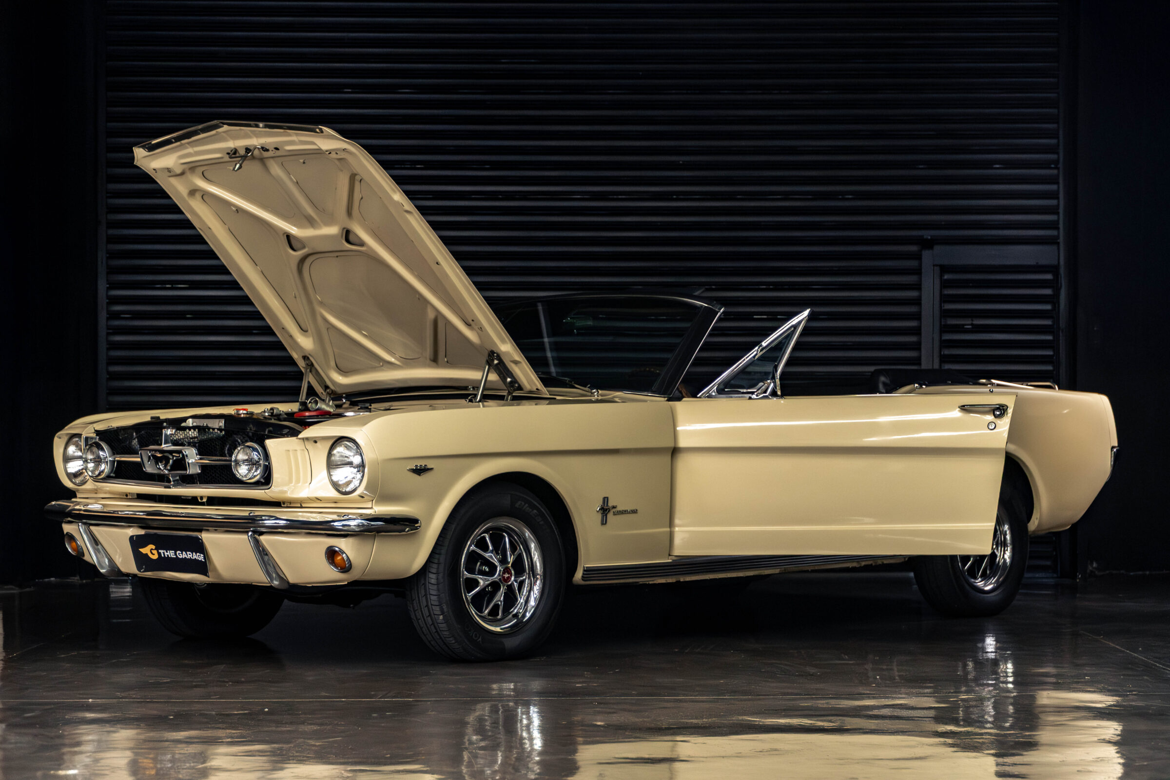 1965 Ford Mustang Conversível - The Garage